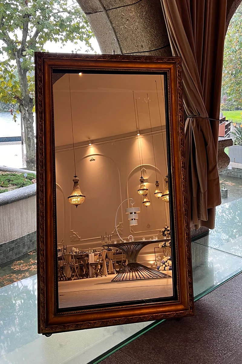 Gold Mirrorbooth - Festic